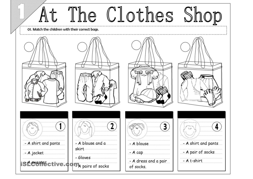 At the clothes shop - MaestraTrend